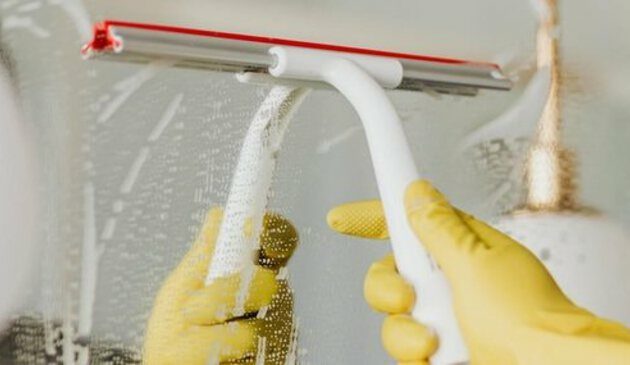 Best Shower Squeegees 2021 | Mumsnet